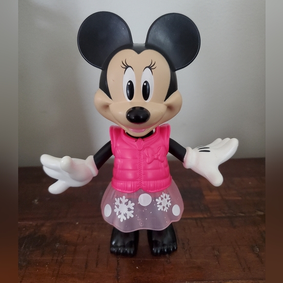 Disney | Toys | Disney Minnie Mouse Figure 5 | Poshmark